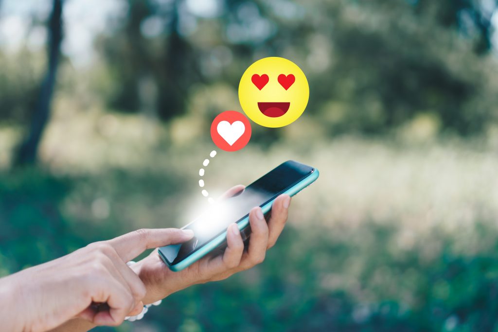 A online popularity contest - CYBERLINX